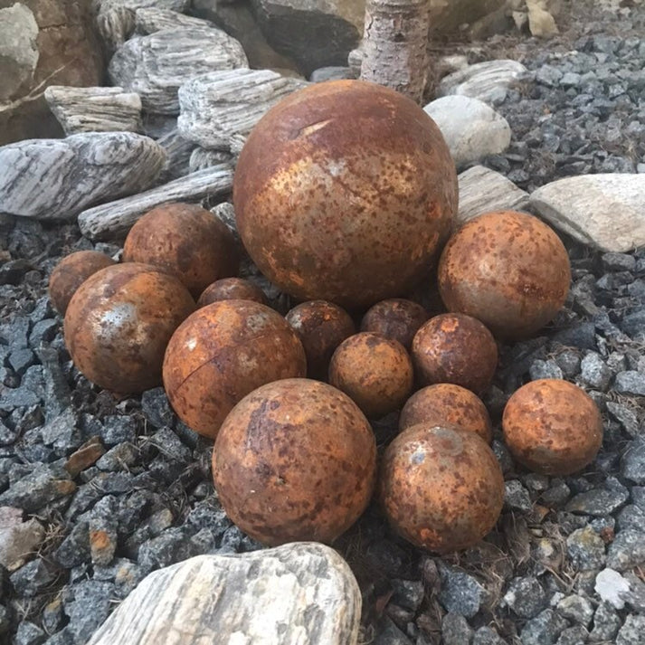 Big Rusty metal balls set, Metal sphere, Outdoor decor, Yard art, Gard ...