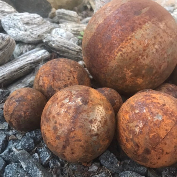 Big Rusty metal balls set, Metal sphere, Outdoor decor, Yard art, Gard ...